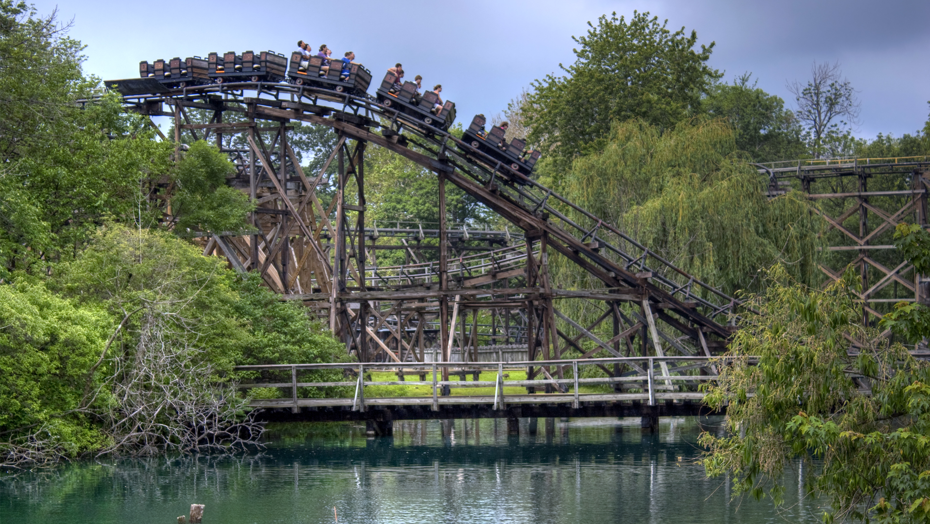Coasterimage - Roller Coaster Pictures, Photos and Videos | Theme Park ...